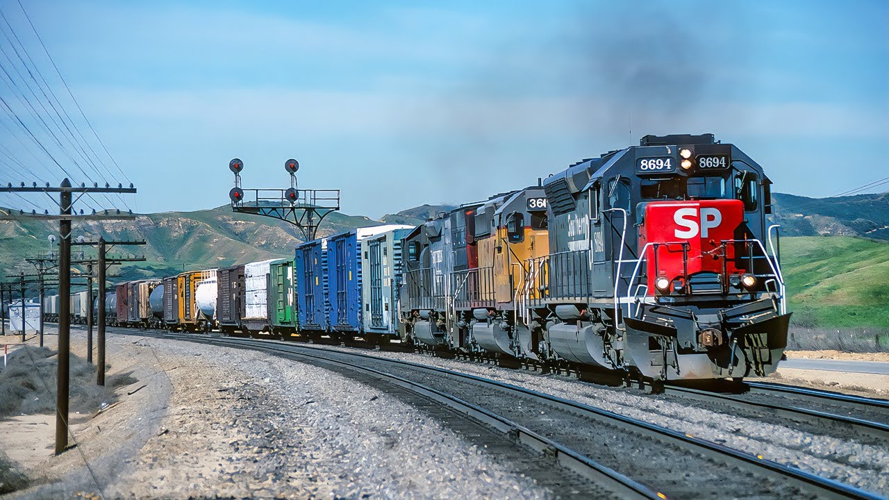 The Story of Southern Pacific's Yuma Subdivision - YouTube