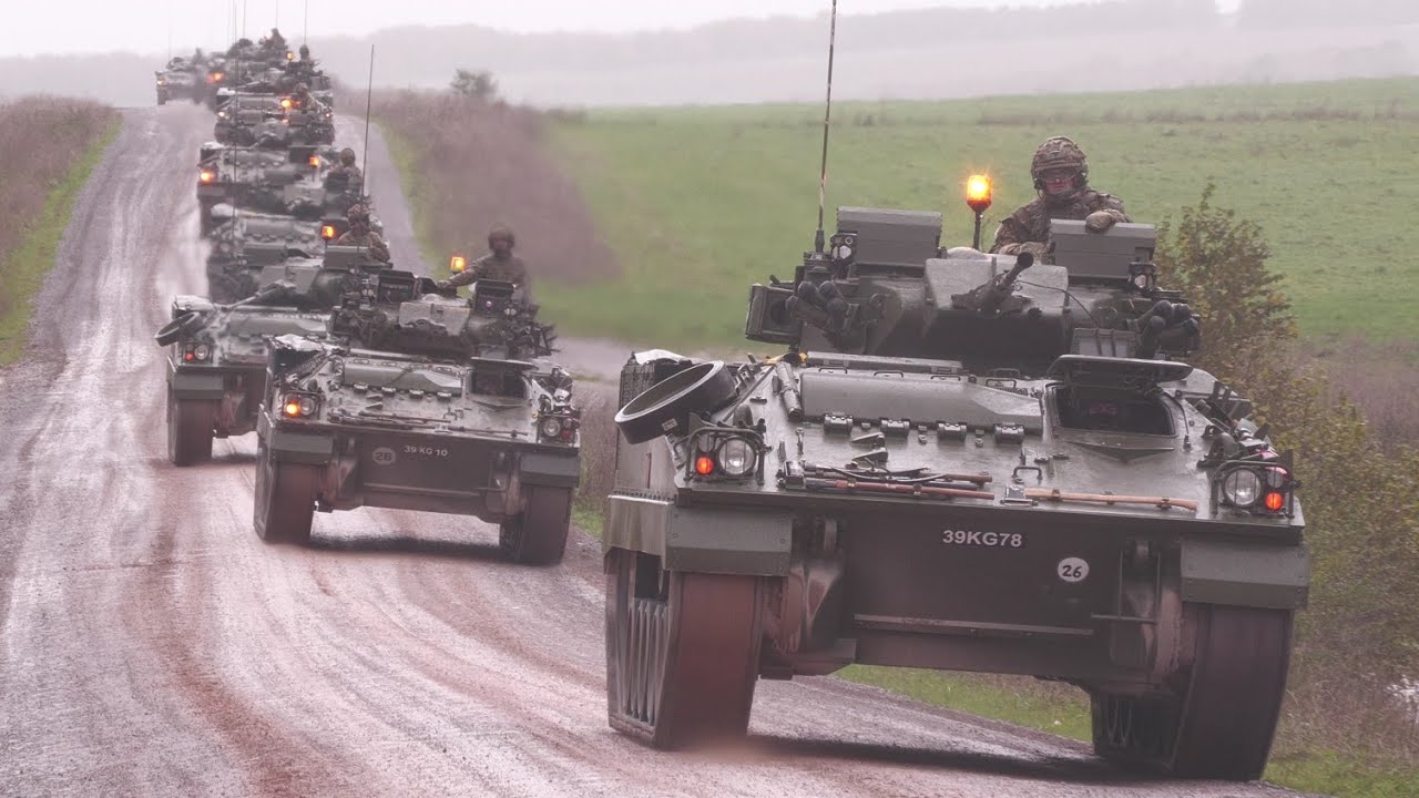 Battle machines in large convoy 🪖 🇬🇧 - YouTube