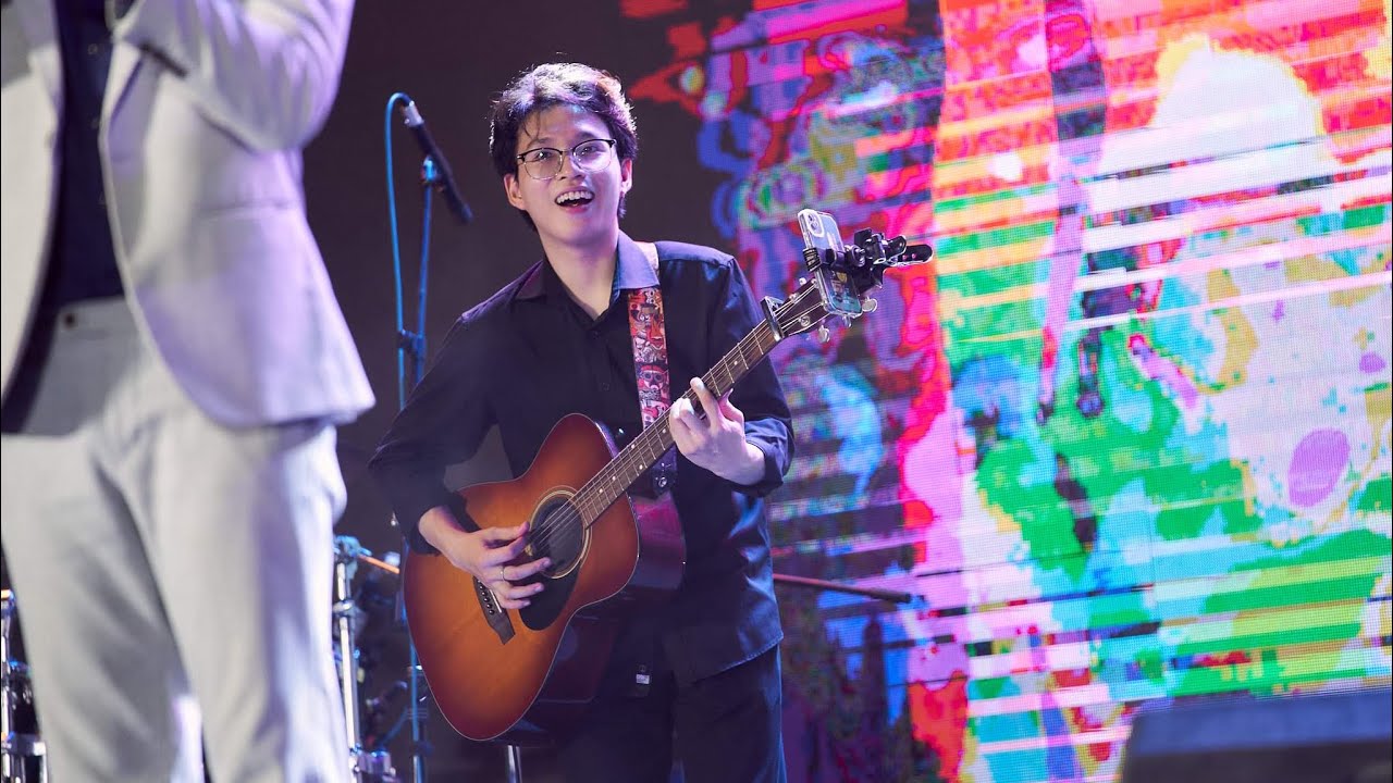 230701 Nàng thơ - Bee band @ The Loop Minishow - YouTube