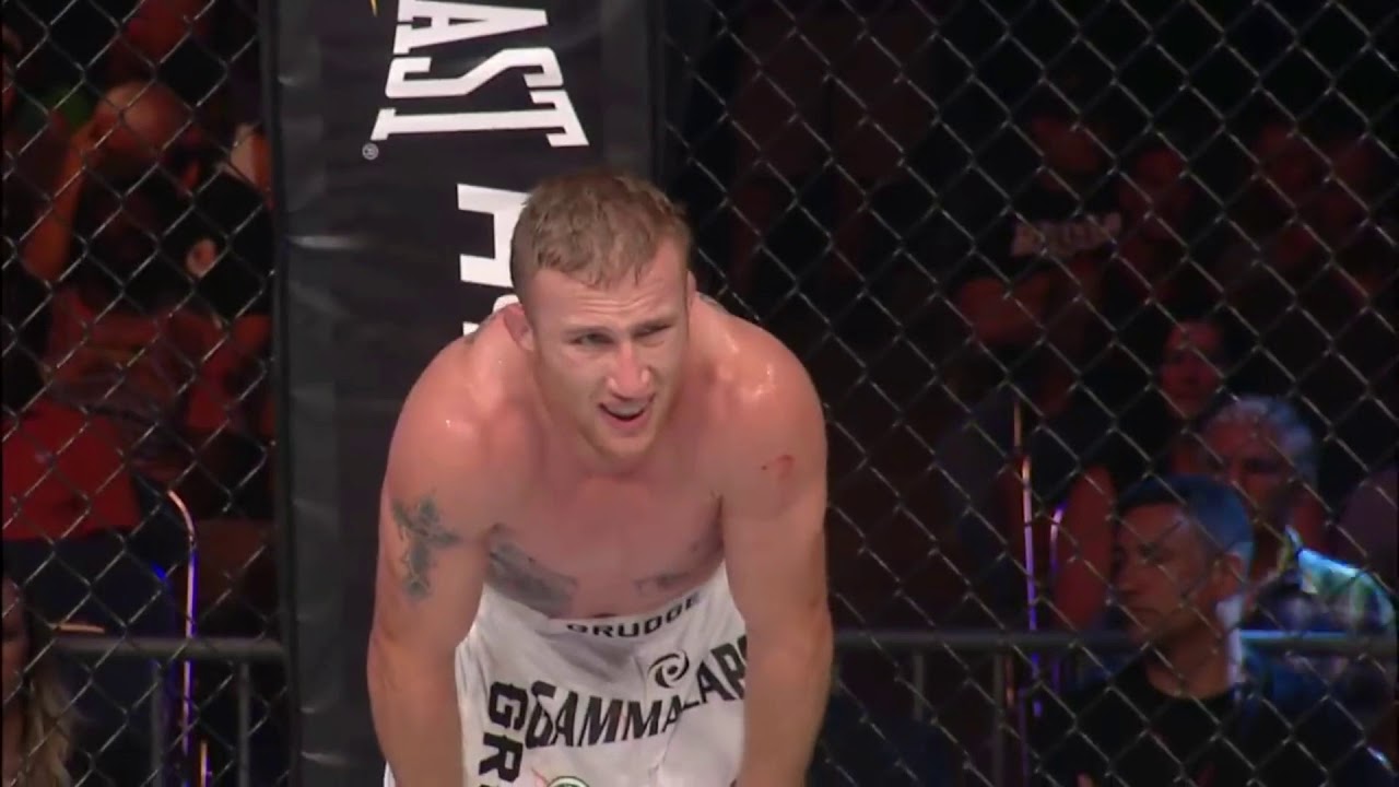 What is inspiring the one hand guy to fighting - YouTube