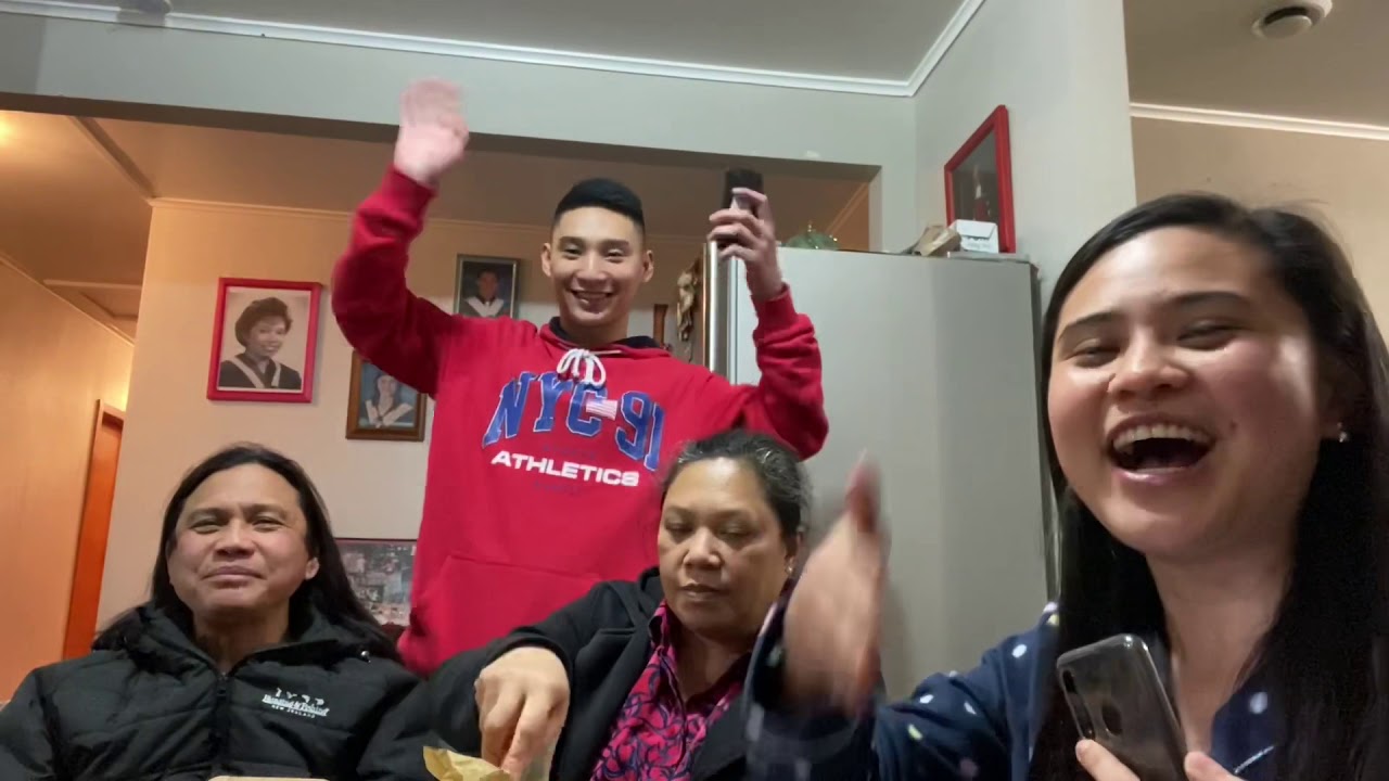 LIGHTS ON or LIGHTS OFF??!! 😂😂 (Kimpoy Feliciano inspired vlog PART 2) 9th vlog NZ 🥰 - YouTube