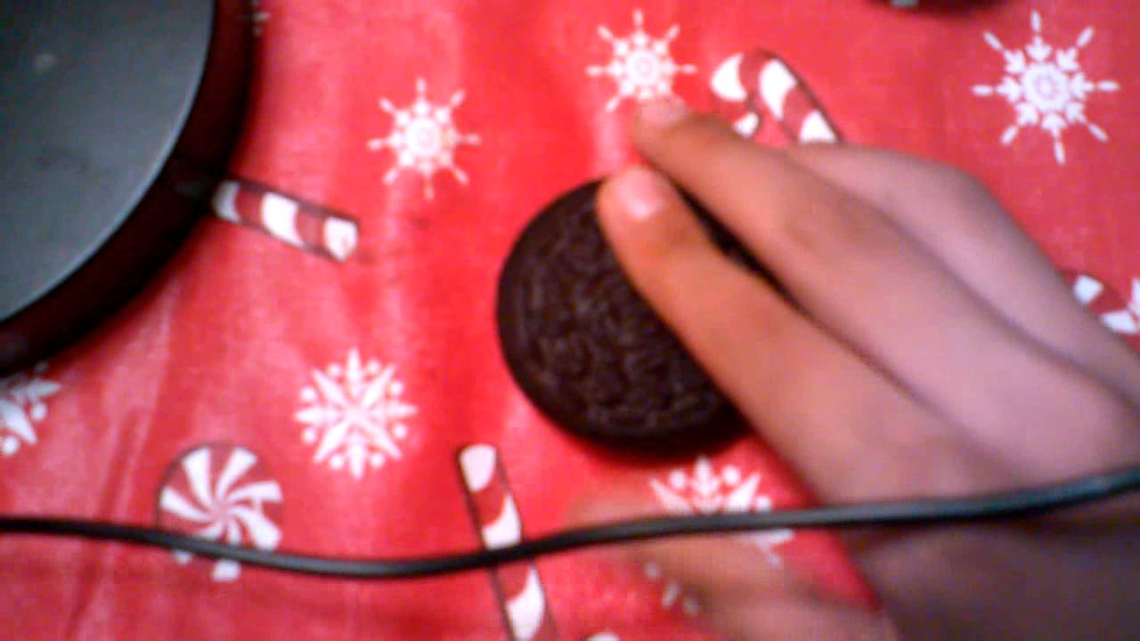 quadruple stuffed Oreo - YouTube