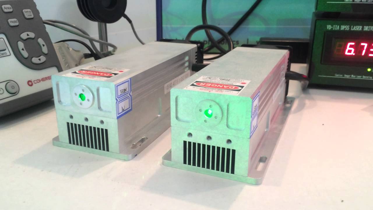 532nm Diode Pumped Solid State Green Laser 1000mW - sales@dmphotonics.com - YouTube