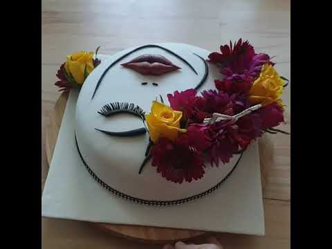 Face cake Gesicht Torte Super Girl - YouTube