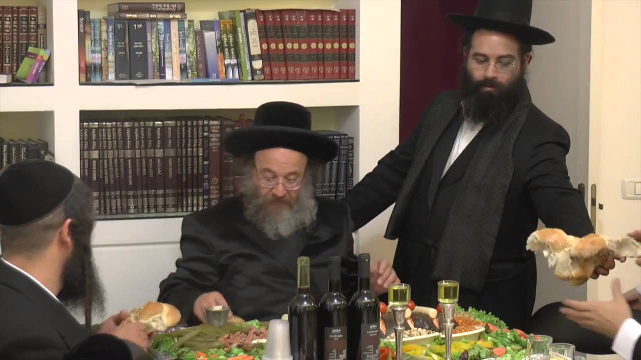 Biala Rebbe | The Seuda (Feast) - YouTube