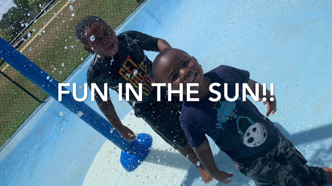 Fun in the sun!! Extreme water dunk - YouTube