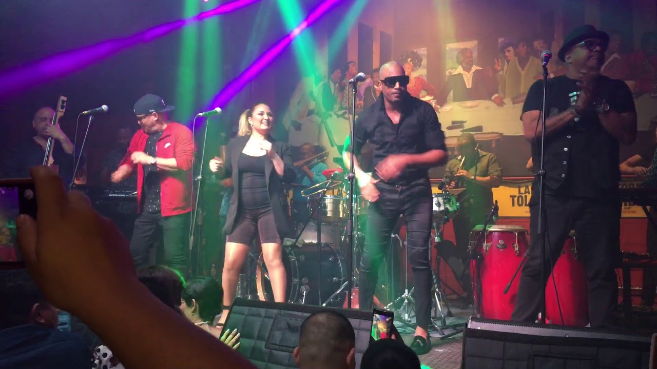 Aquí el que Baila Gana - Samuel Formell y los Van Van de Cuba - YouTube
