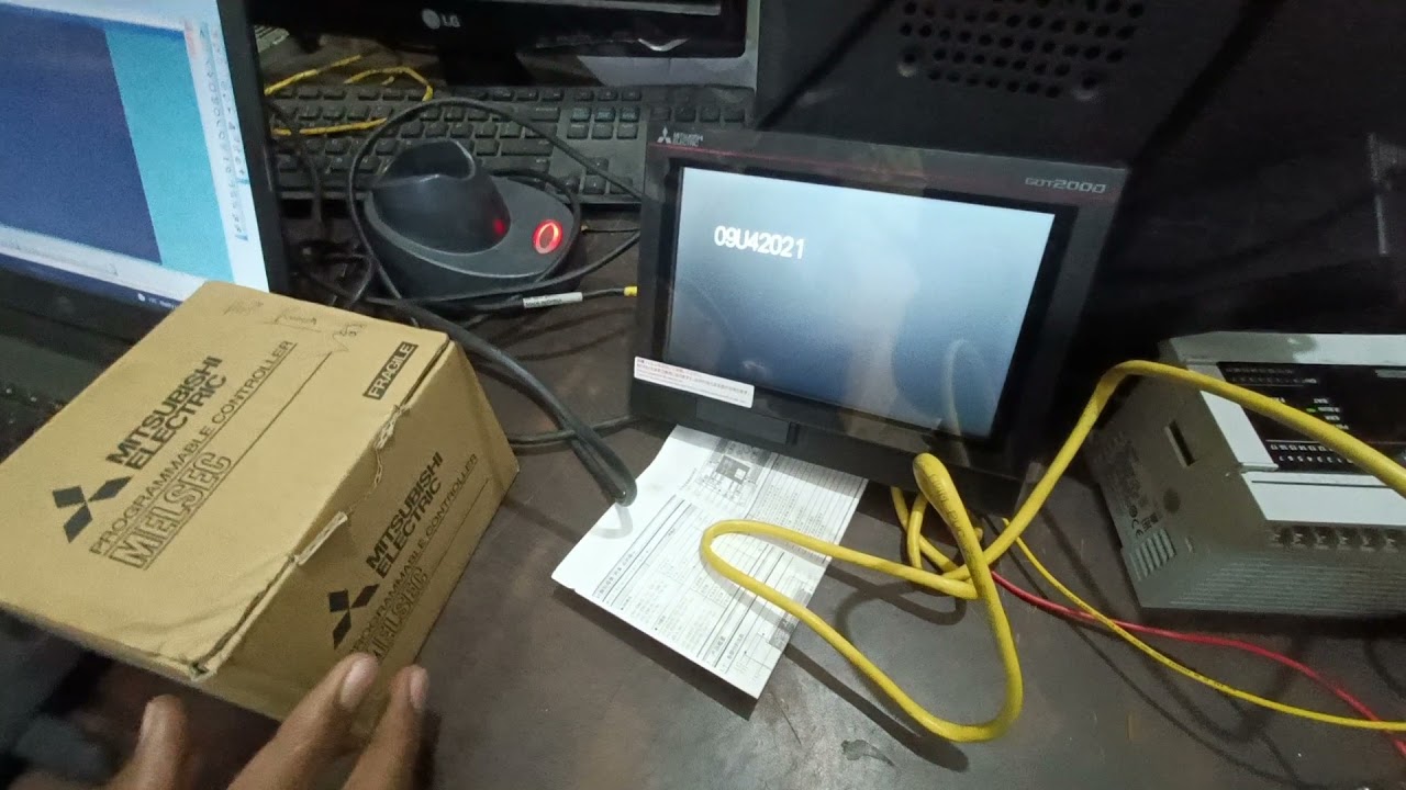 USB BAR CODE SCANNER WITH MITSUBISHI GT2107-WTBD HMI - YouTube