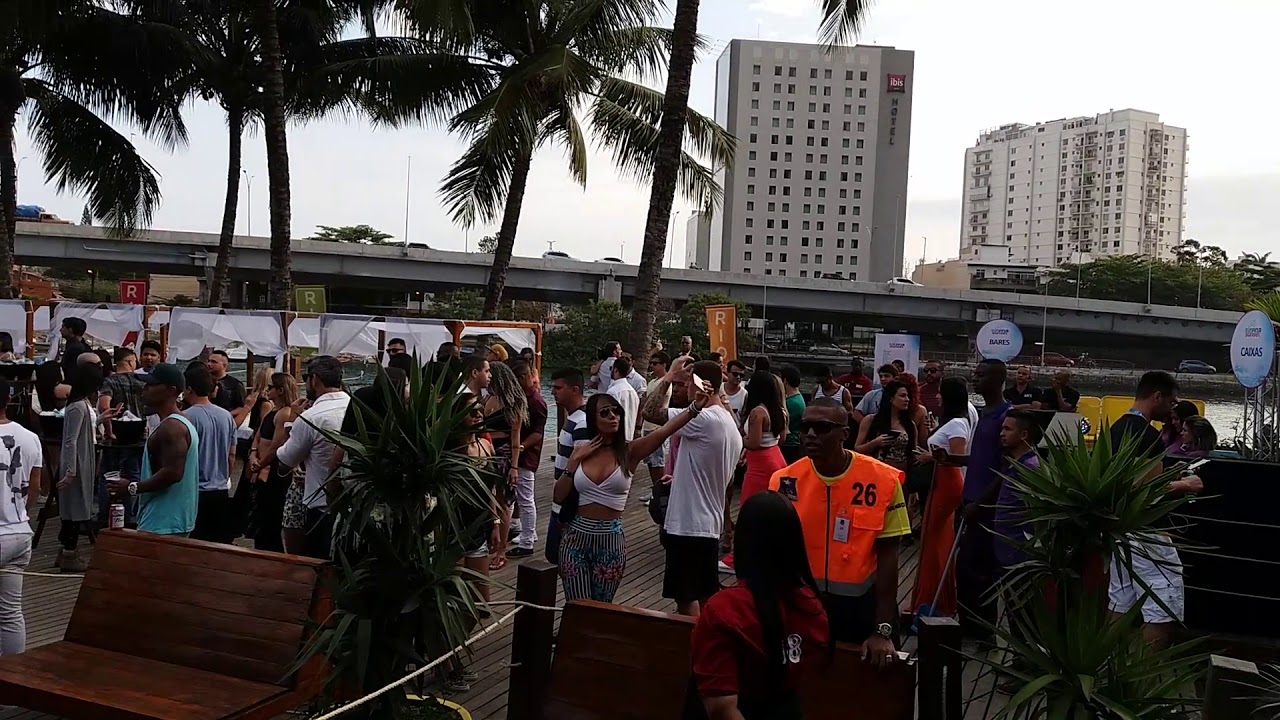 Festinha no RJ - YouTube