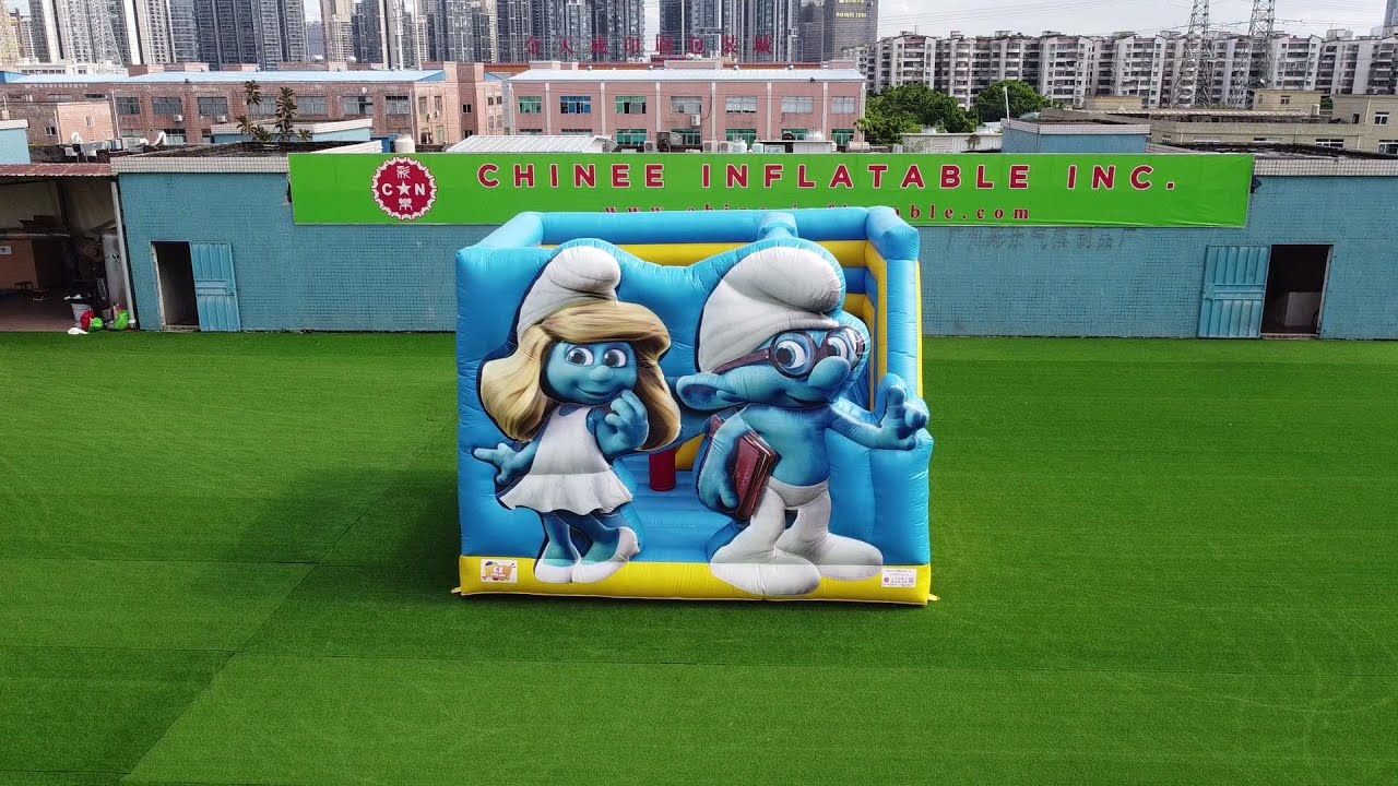 Adventure in Smurf Village: The Smurfs Bouncy Castle With Slide! T2 ...