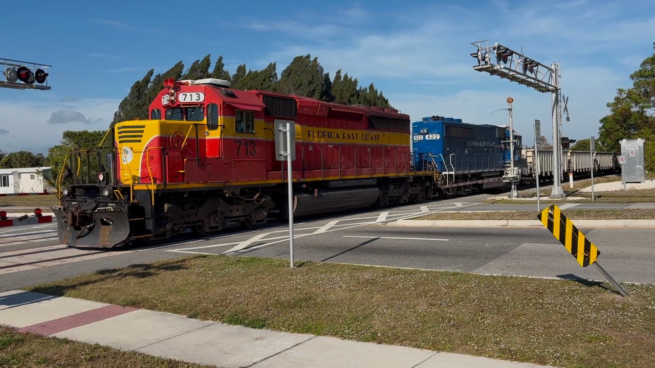 FEC TRAIN 103 meets BLF 702 pink @ 10:19am 12-11-24 - YouTube