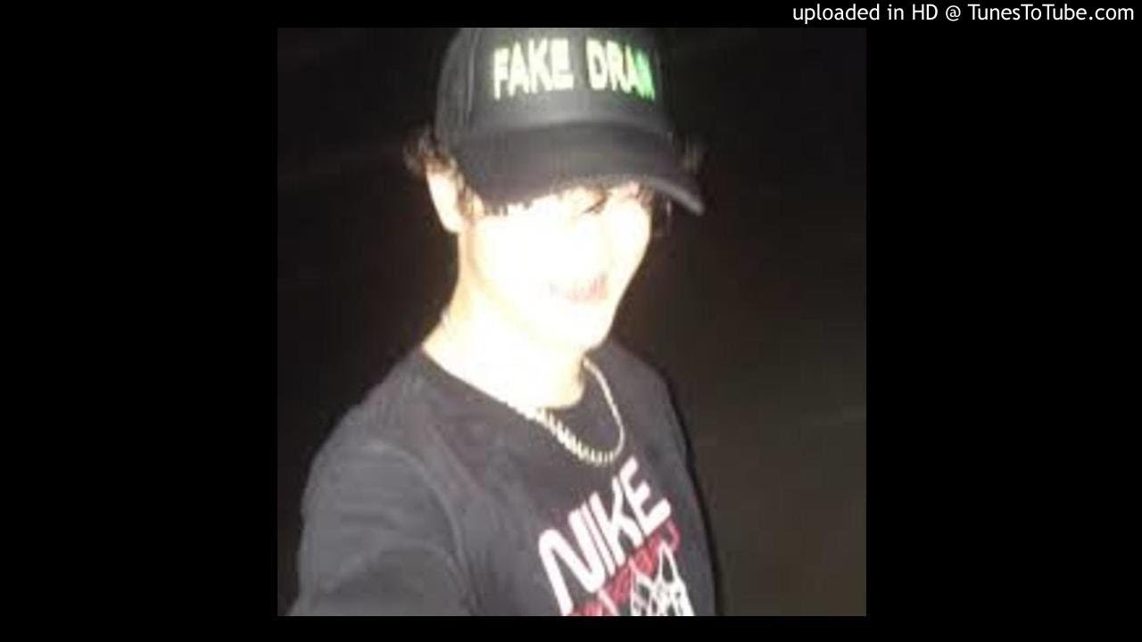 [FREE] Bladee X WOD X Redlight Type Beat - Glitching (Prod. Nos) - YouTube