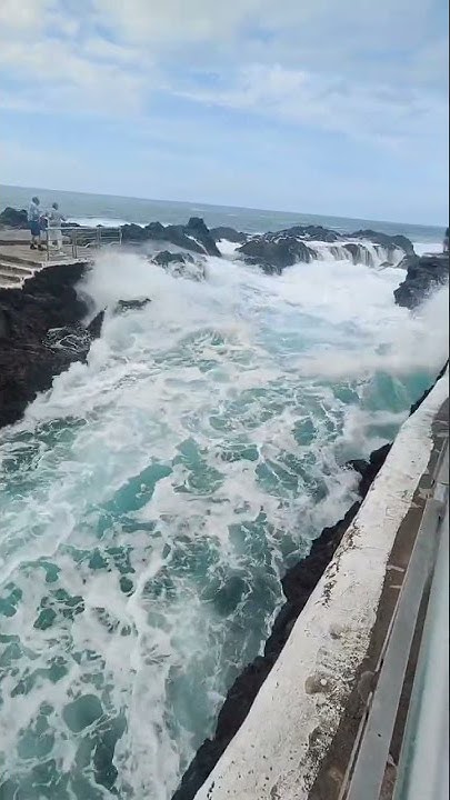 Posible oleaje este viernes en la costas abiertas al Norte de las islas - YouTube