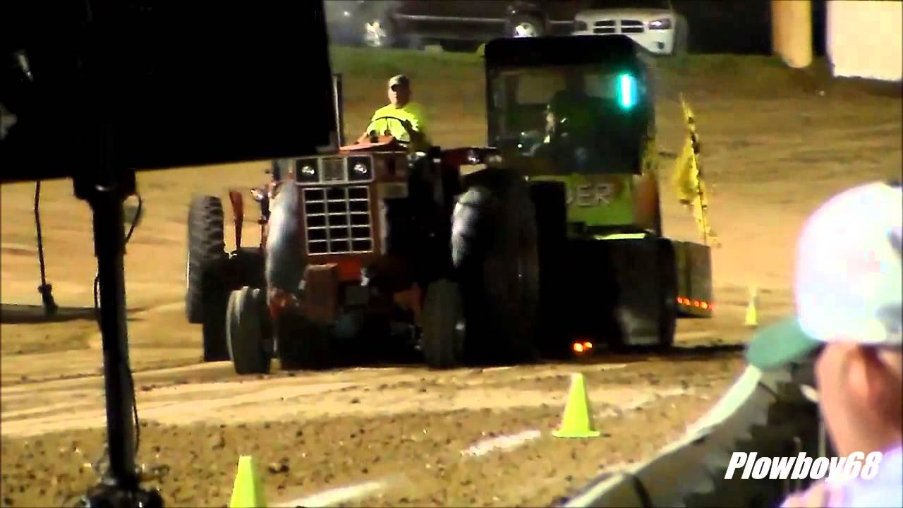 12,000lb 12mph Turbo Farm Tractors in Dubuque, IA 9-5-2014 - YouTube
