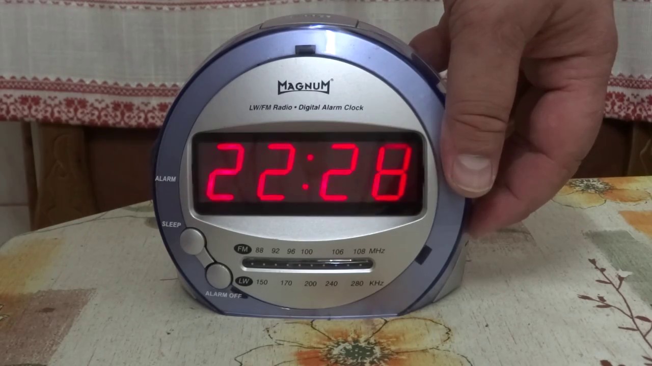 Radio with clock colection Magnum CR336 have LW and big letters ...
