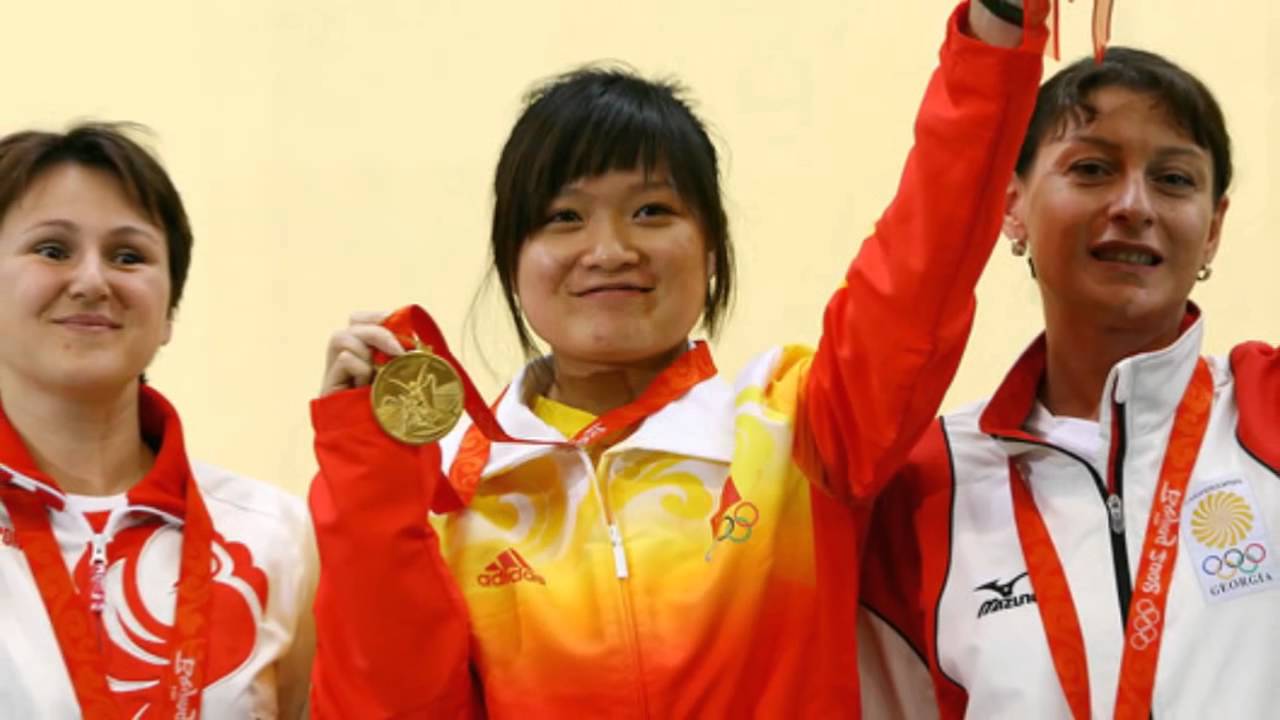 China's Guo Wenjun retains Olympic 10m air pistol title - YouTube