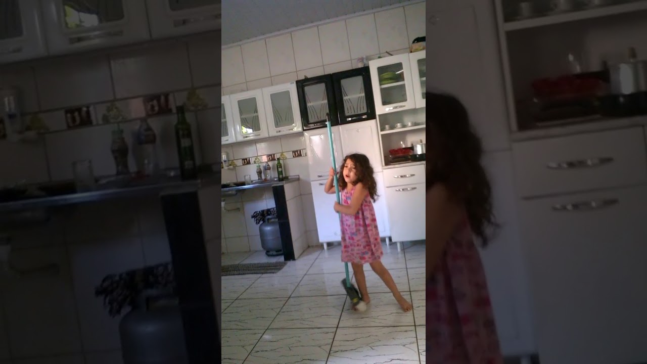 Minha Irmãzinha Iventando Kkkkk Youtube
