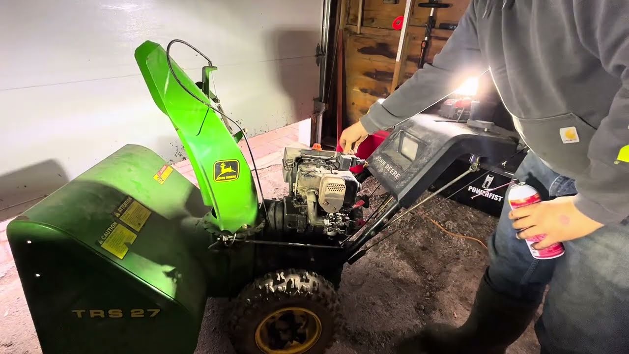 Can I bring this FREE John Deere snowblower back to life? - YouTube