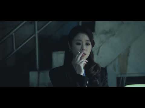 Ruby Ling smoking cigarette 🚬