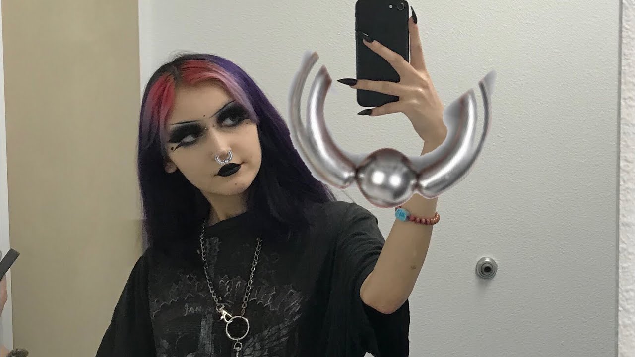 Stretching My Septum To A 10g Youtube