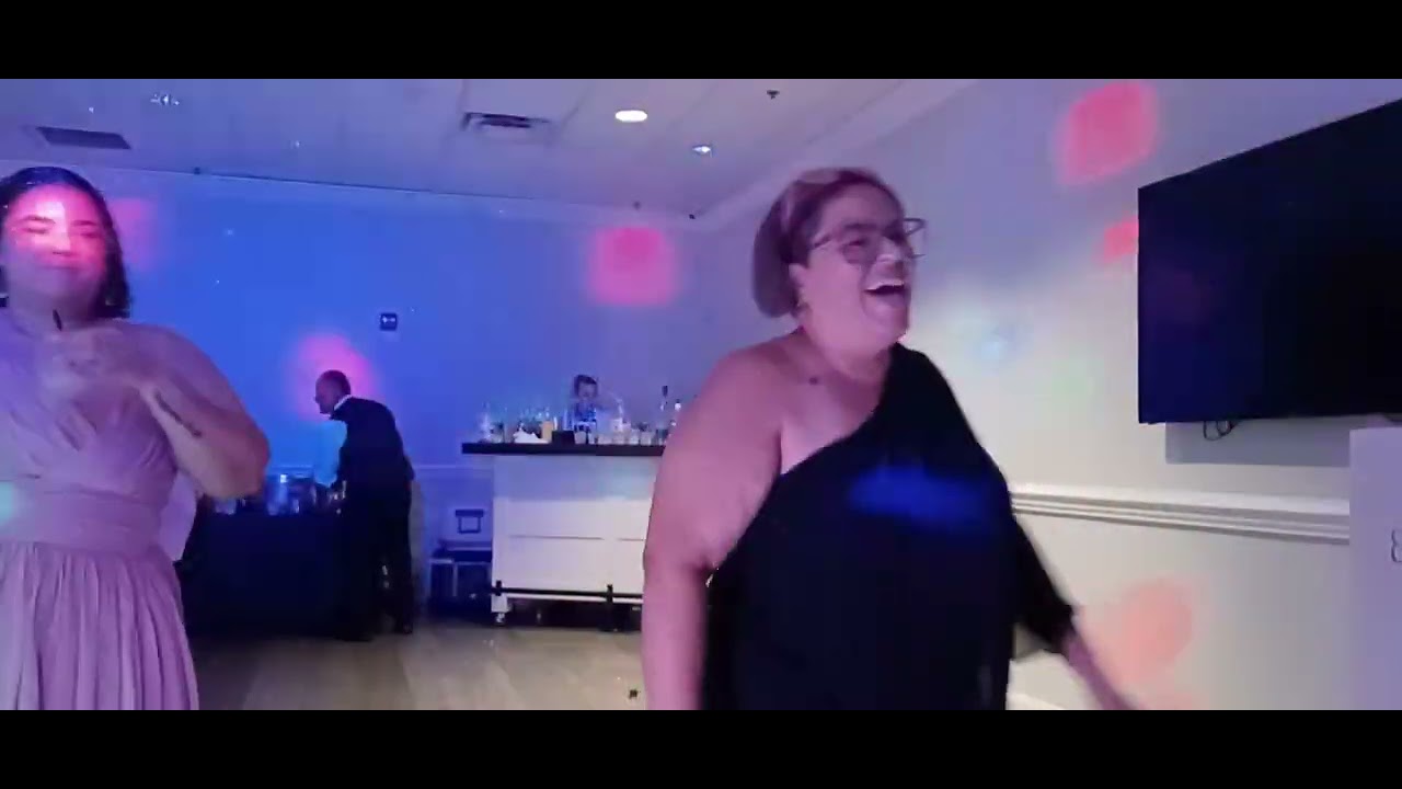 Wave Event Center Sing-a-long 1.0 - YouTube