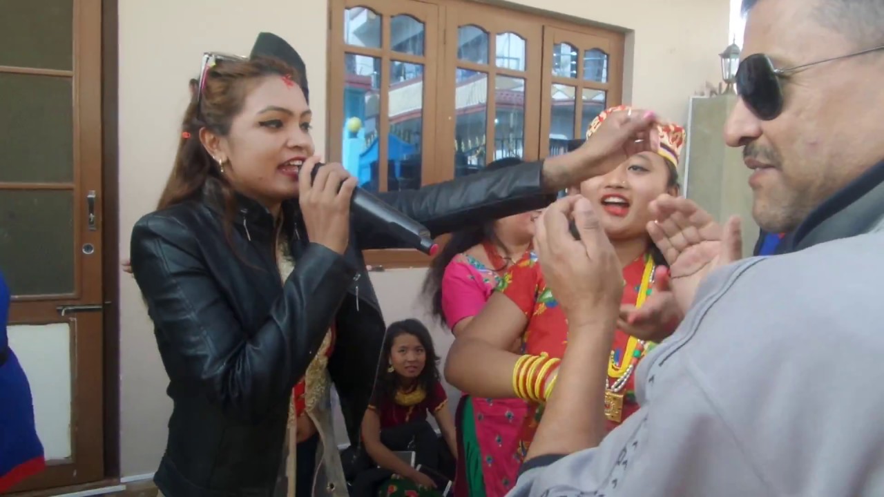 Niru karki||live deusi bhailo program 2075||fyaphulla youth club||Nepali Media|| - YouTube