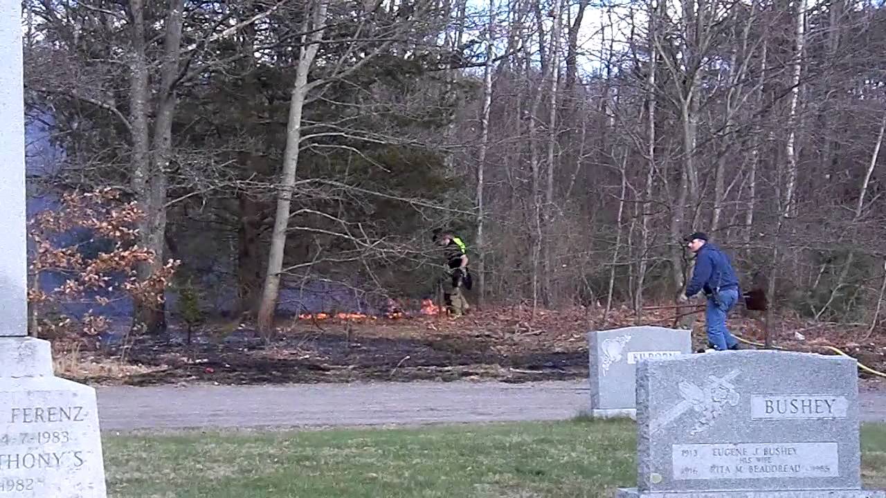 brush fire webster ma.MP4 - YouTube