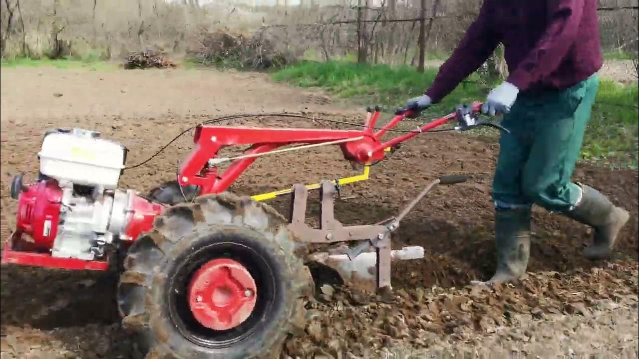 Мотоблок мтз с оборотным плугом - YouTube