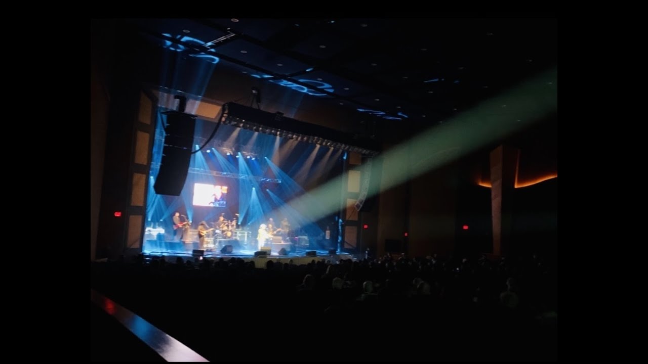 There Goes My Everything Doug Allen Nash RFD-TV Penny Gilley Show - YouTube