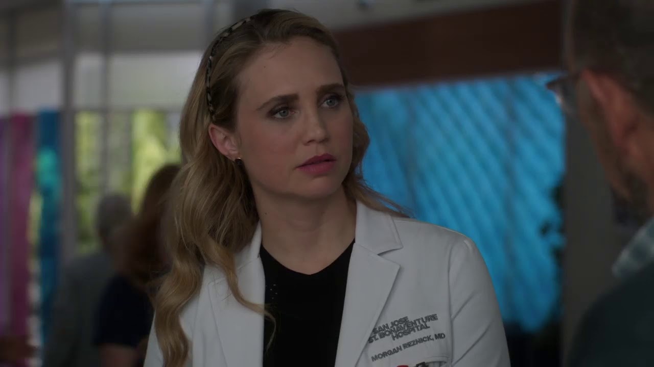 The Good Doctor - Shaun Comforts Carly On a Rough Day - YouTube