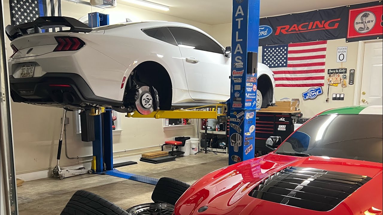 2024 Dark Horse in-depth chassis Overview! Gotta see This! Vs Shelby ...
