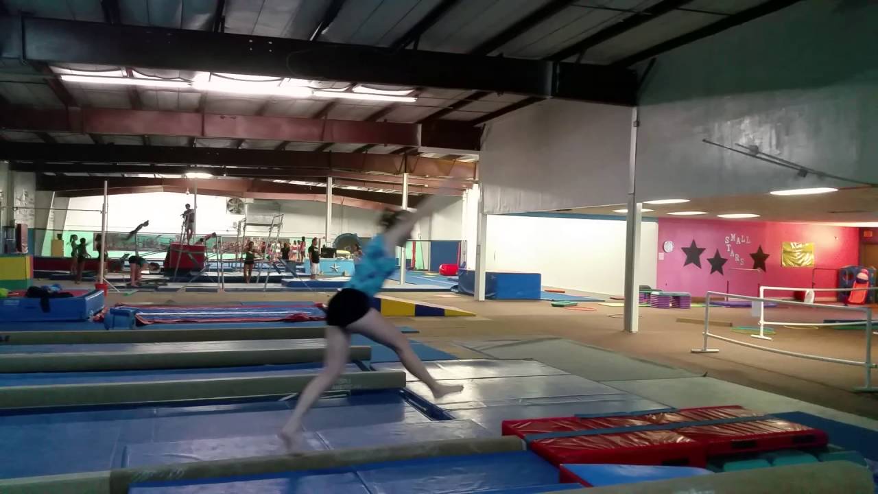 ER scissone to side somi - YouTube