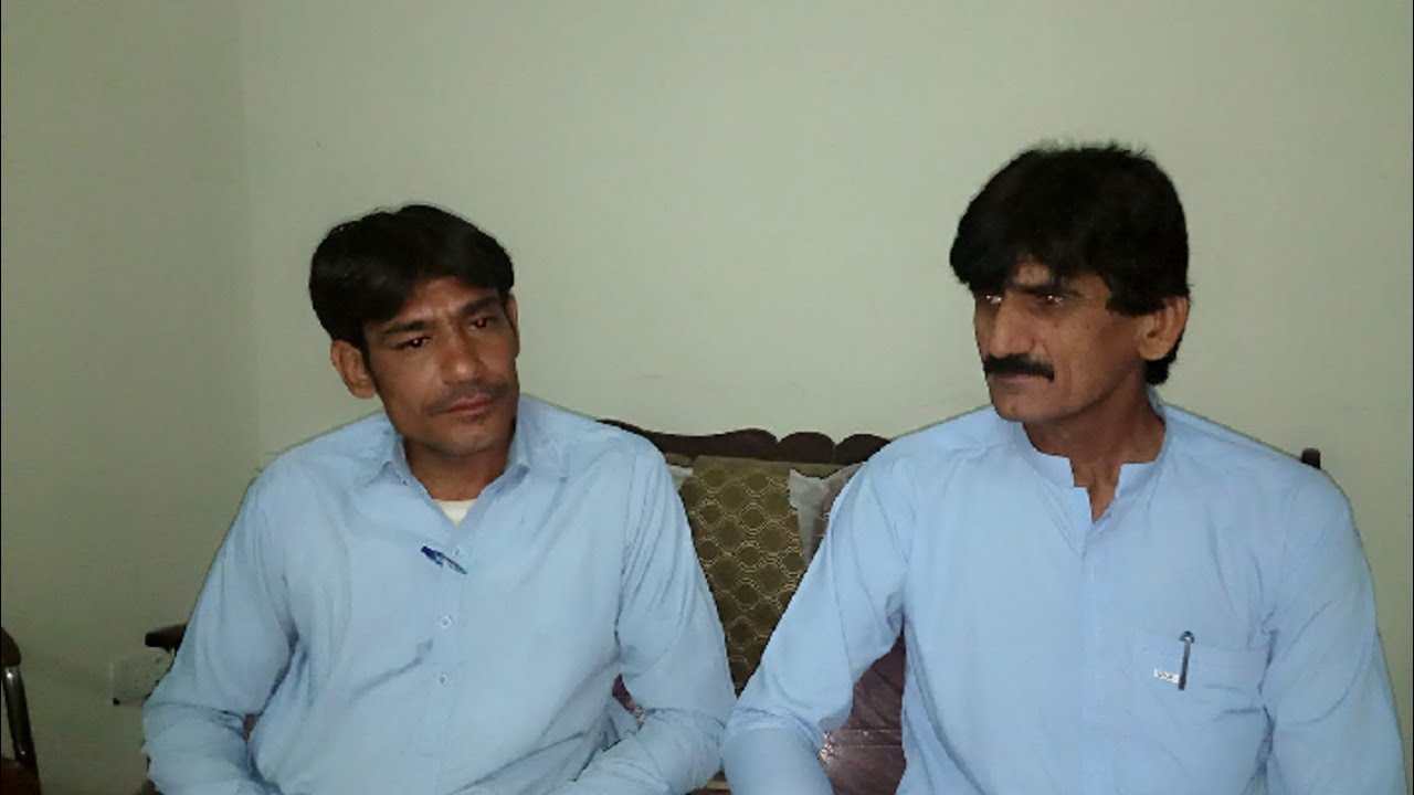 Interviewing a famous Baloch actor Rashid Hassan. Arif Azam - YouTube