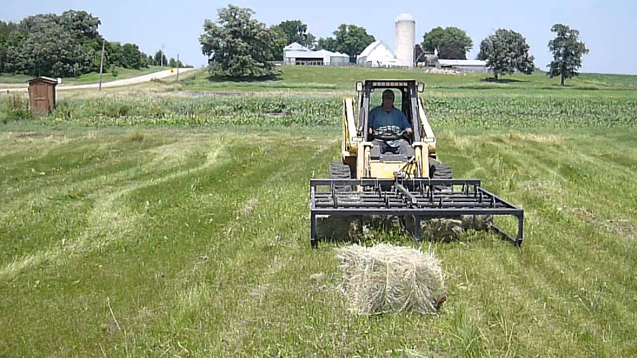 Making Hay Using a Grapalator to Load and Stack - YouTube