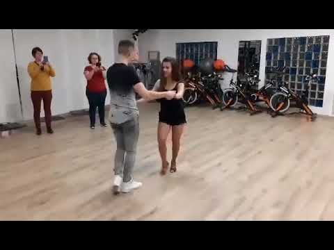 Kevin & Celina Bachata - YouTube