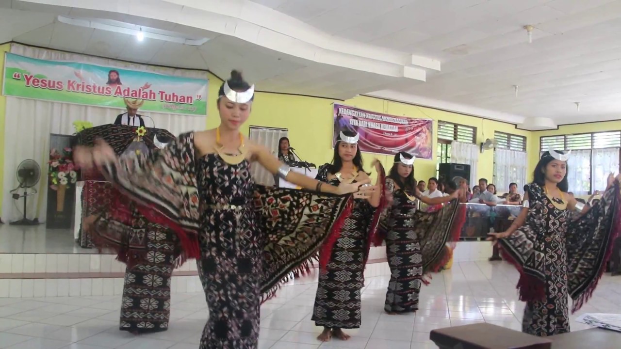 Tarian Te'o Renda Etnis Rote - YouTube