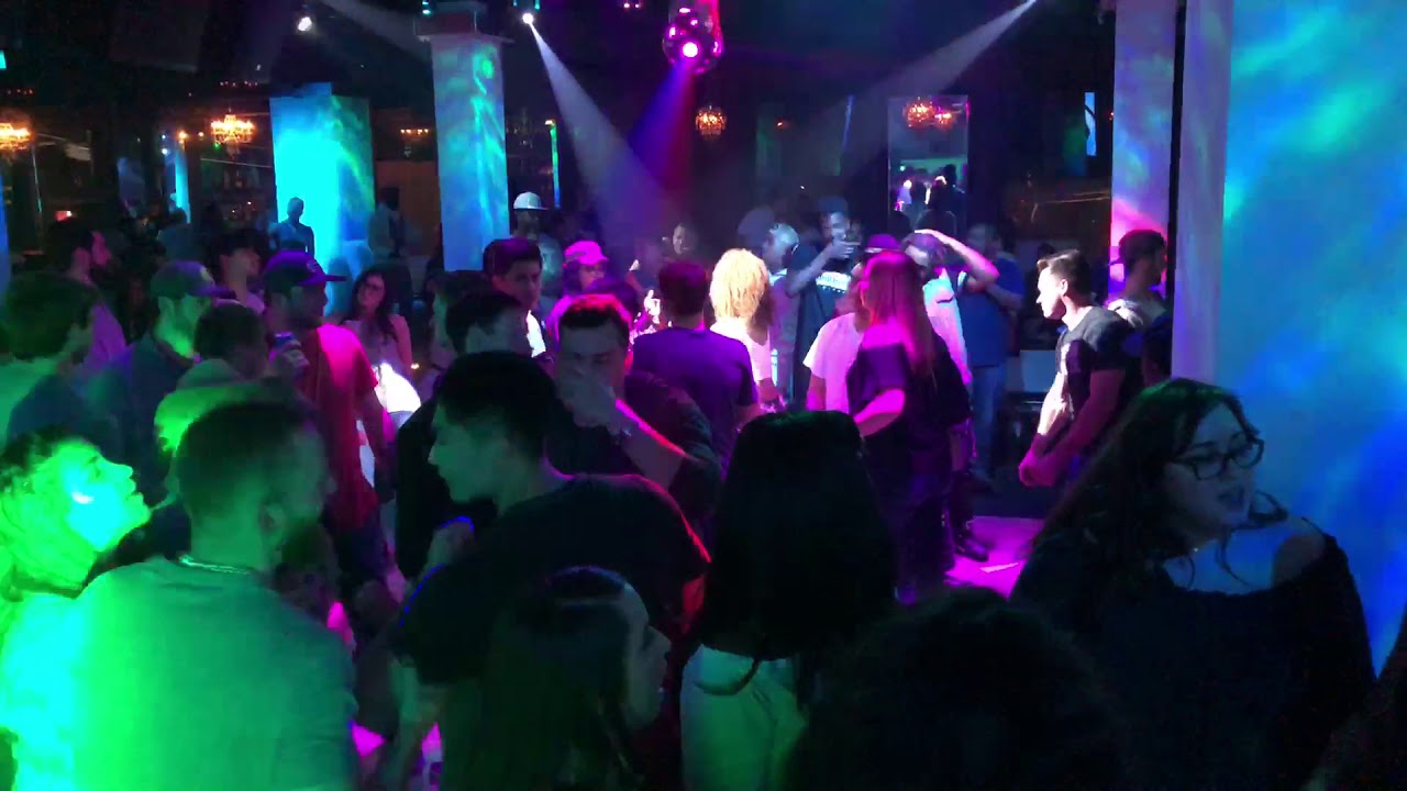 A fun friday night in the Livingroom! - YouTube