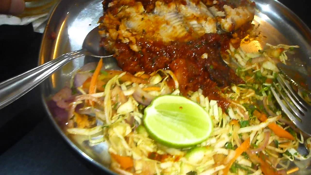 Excellent Spicy Fish Curry in Panjim North Goa India March 2016 - YouTube