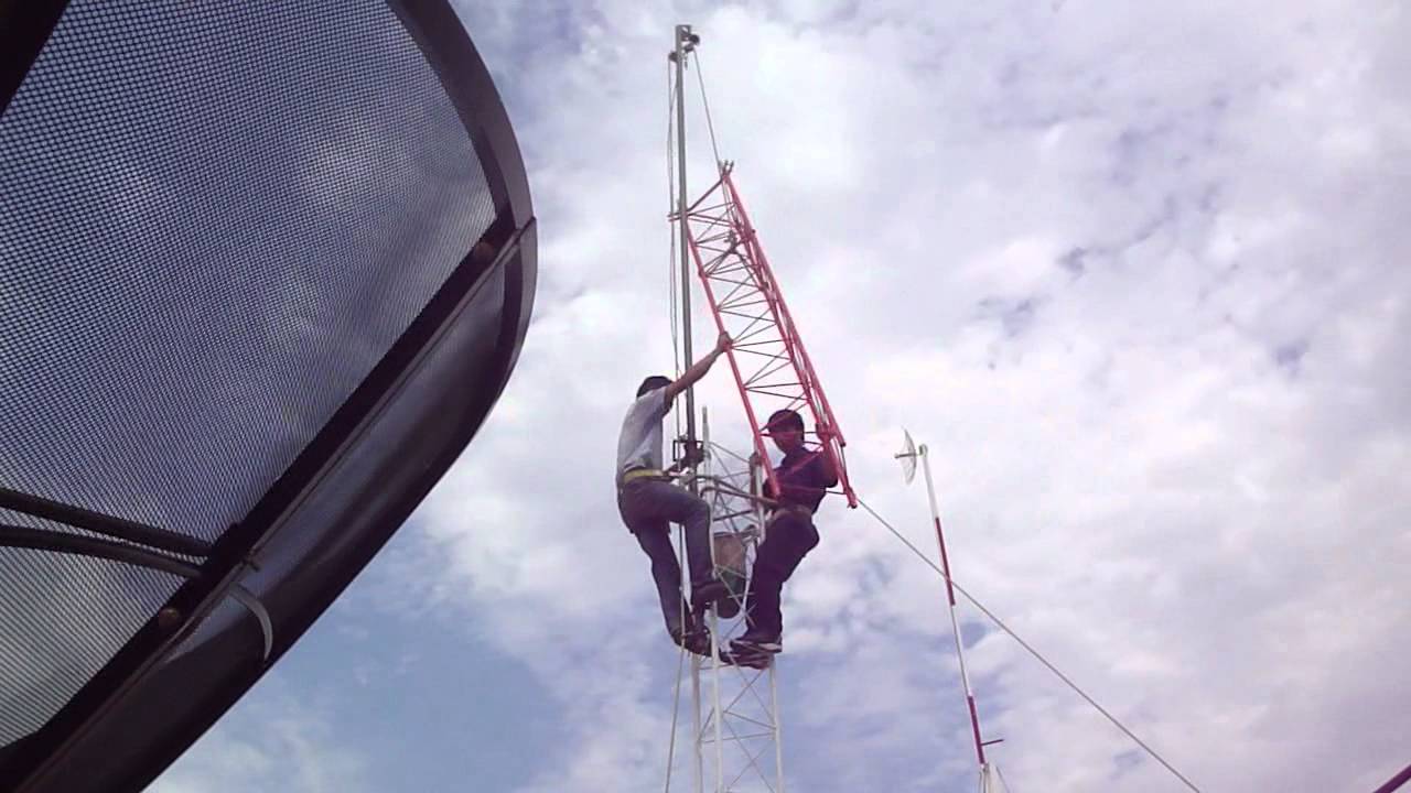 RMUTI KKC Internet Microwave Link Installation Part 4. - YouTube