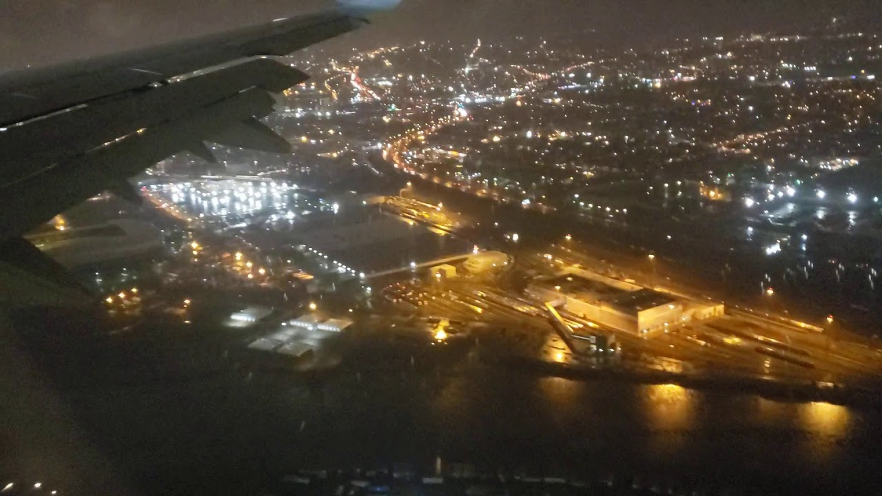 **Awesome** night view /city view Landing at Newark Liberty ...
