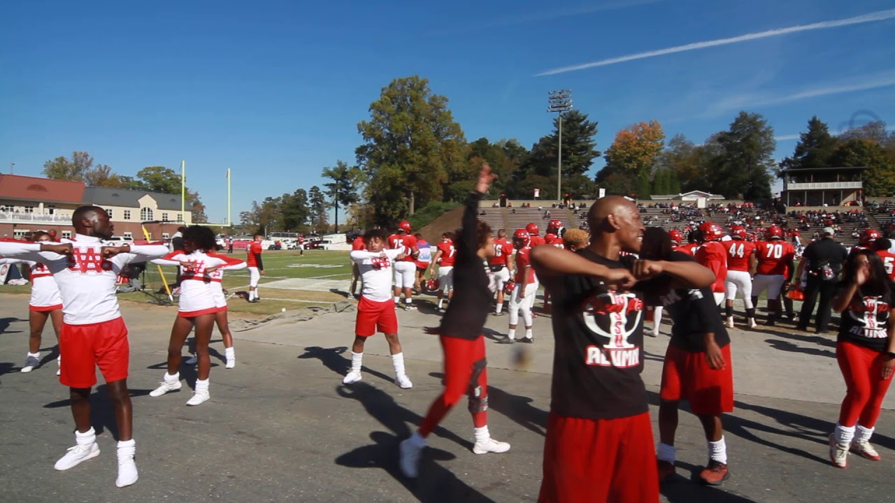 2019 WSSU RAMS Homecoming Cheerleaders & Alumni, We Bad - YouTube