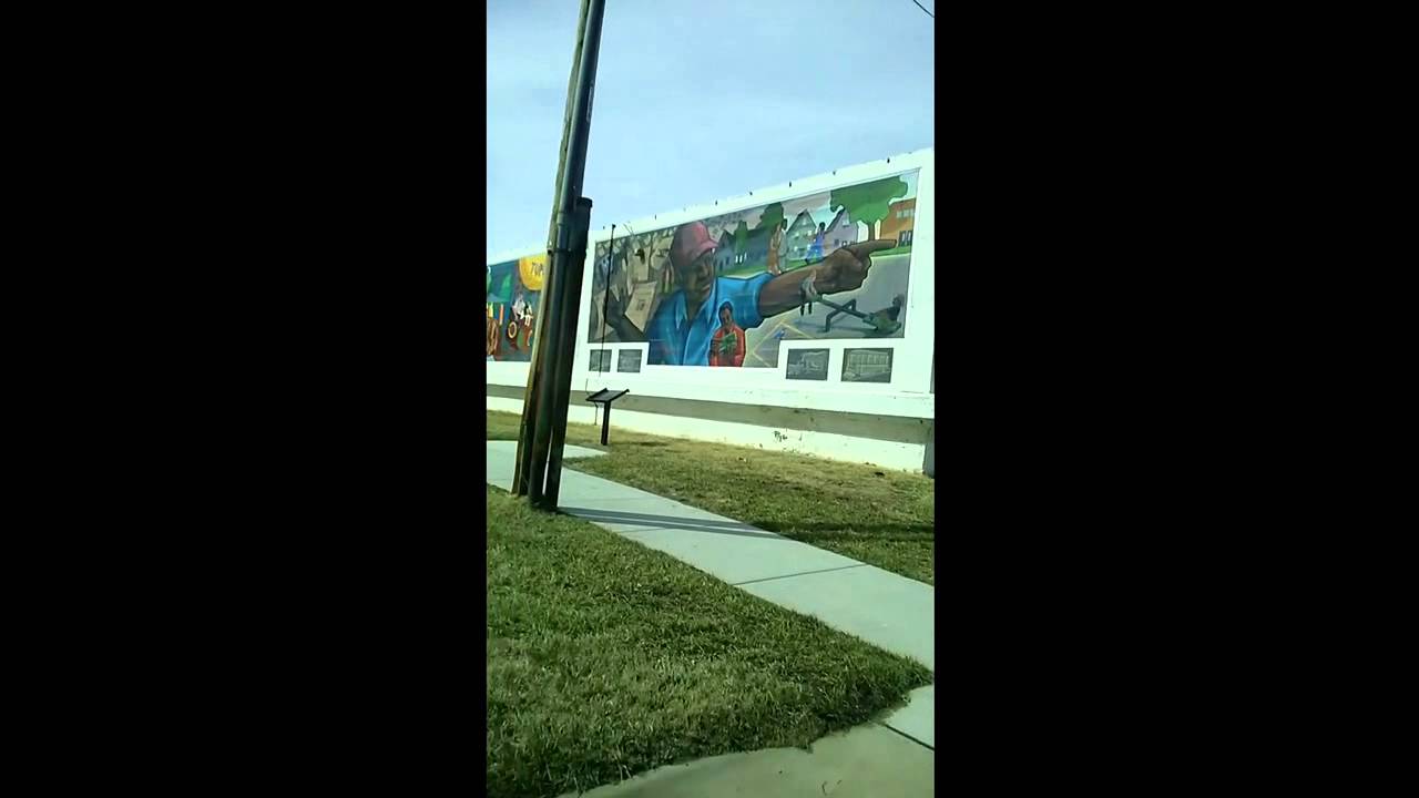 Mural in Topeka, Kansas - YouTube