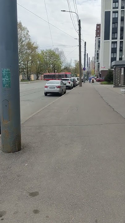 Трамвай 71-631-02 № 5245 едет в парк. - YouTube