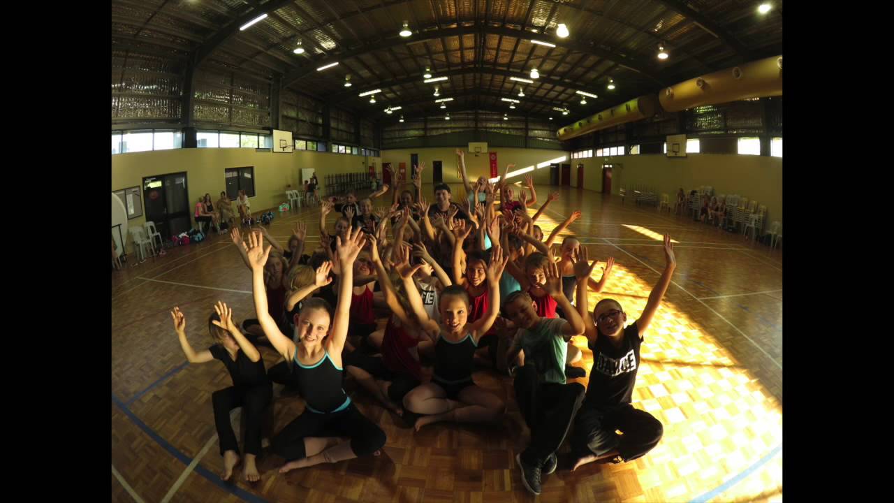 CLIQUE ENTERTAINMENT - YouTube