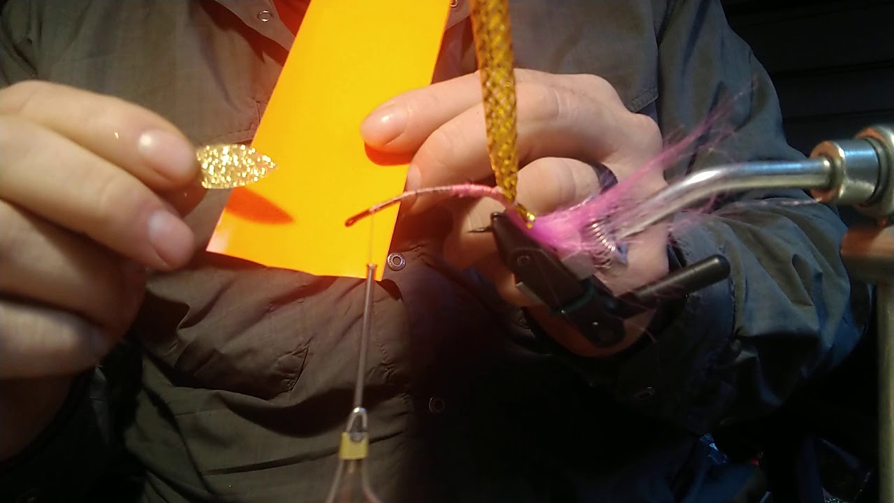 Easy spoon Fly - YouTube