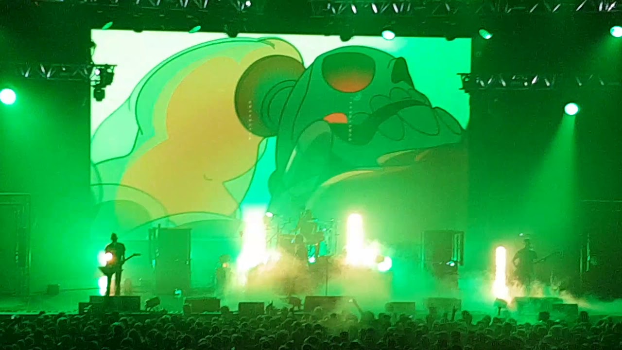 ULTRA VOMIT - Le Train Fantôme - Zénith (Paris) le 02/11/2019 - YouTube