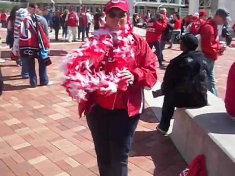 Sexy Red's Fan Dancing with Boa on Opening Day 2012