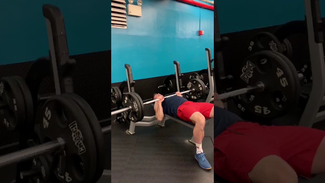 Narrow grip bench press with 4 second isometric holds each rep - YouTube