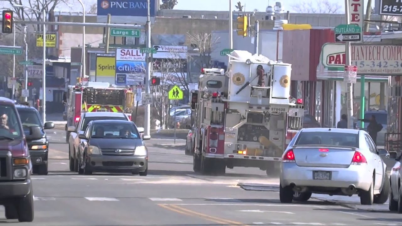 PFD Engine 71 & Snorkel 28 Responding - YouTube