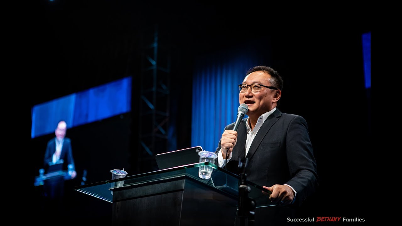 Pdt. Agus Gunawan - Kisah Sedih Yudas Iskariot - YouTube